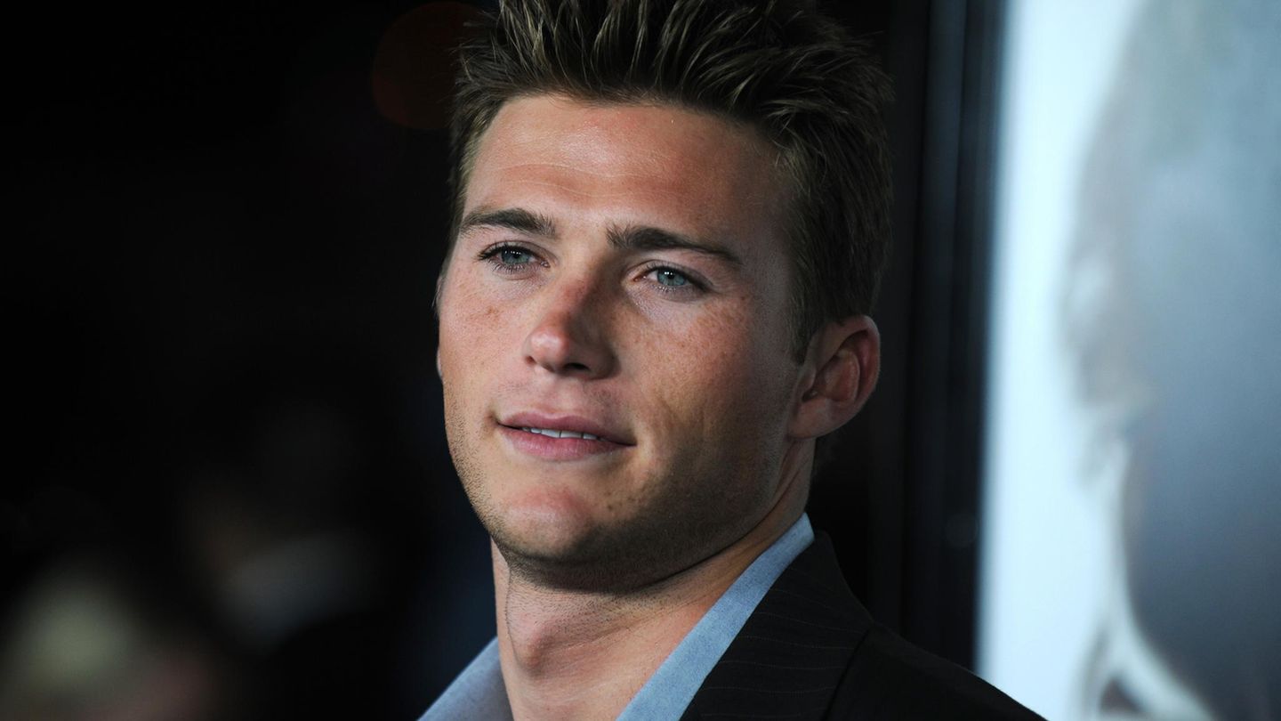 Hat Scott Eastwood eine Neue?