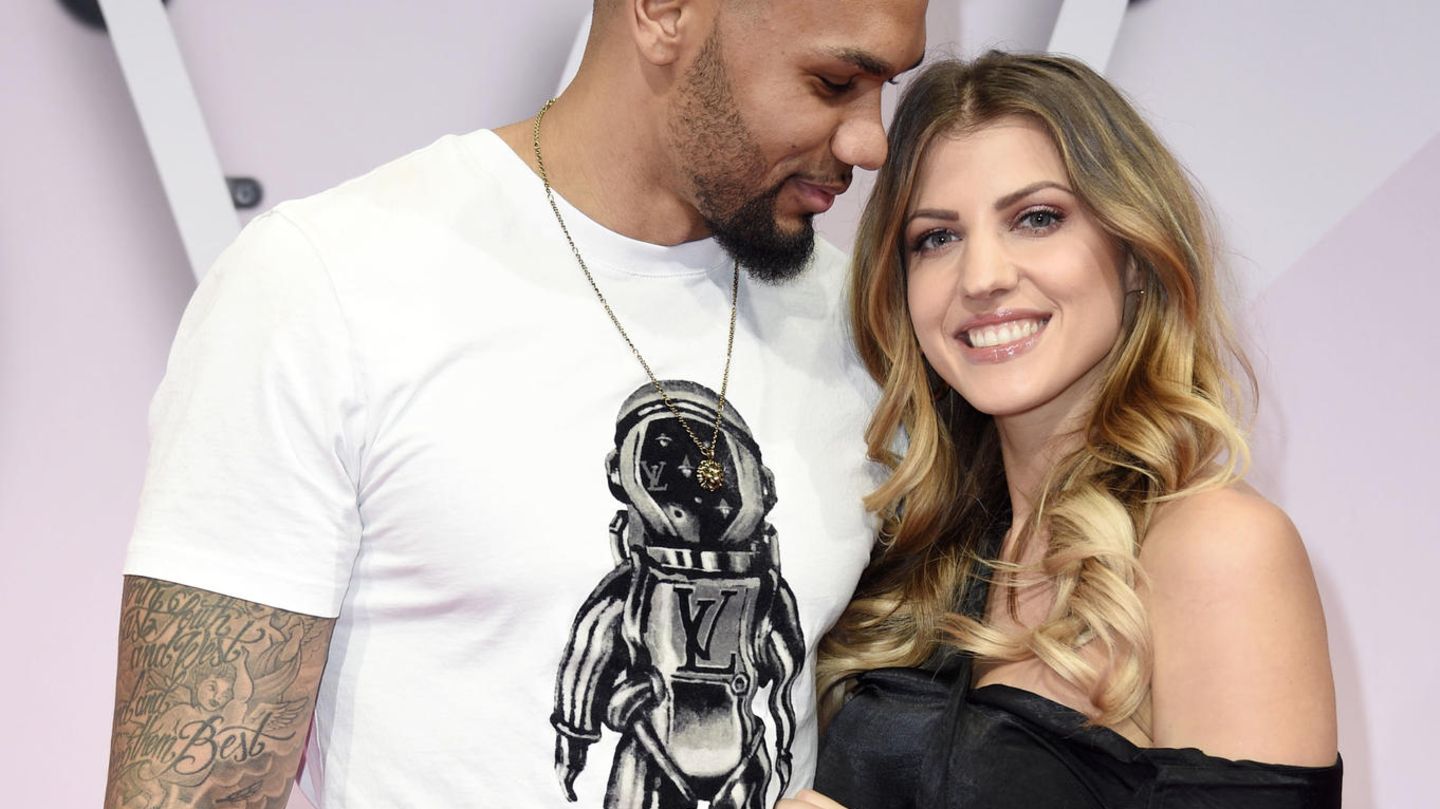 Sarah und Dominic Harrison lassen Geheimnis um das Babygeschlecht "platzen"