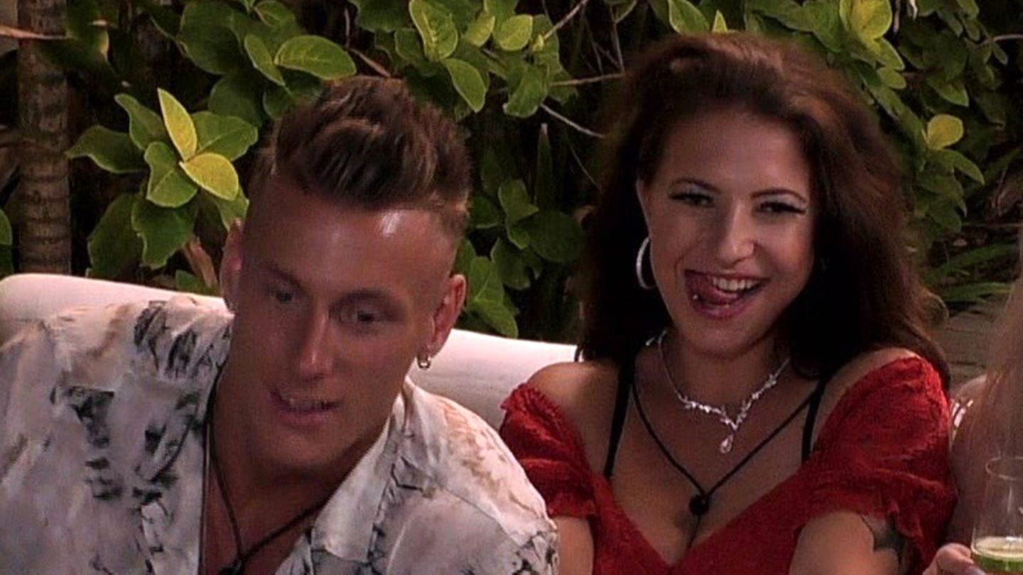 „Temptation Island“-Liebe: Calvin & Roxy machen Pärchen-News offiziell