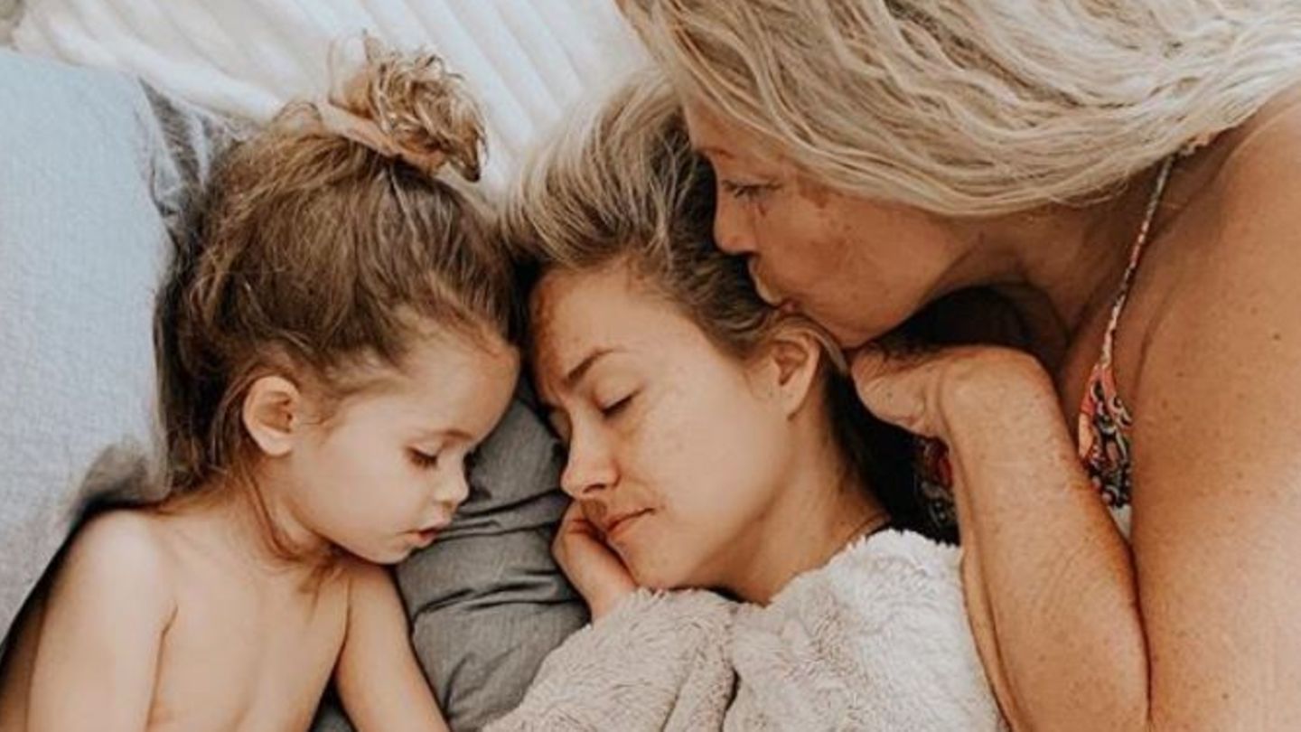 Influencerin Ashley Stock beerdigt ihre Tochter: So emotional ...