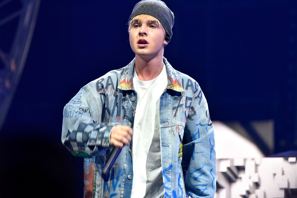 DSDS-Juror Mike Singer: Verzweifelter Hilferuf - Fans campen vor seinem ...