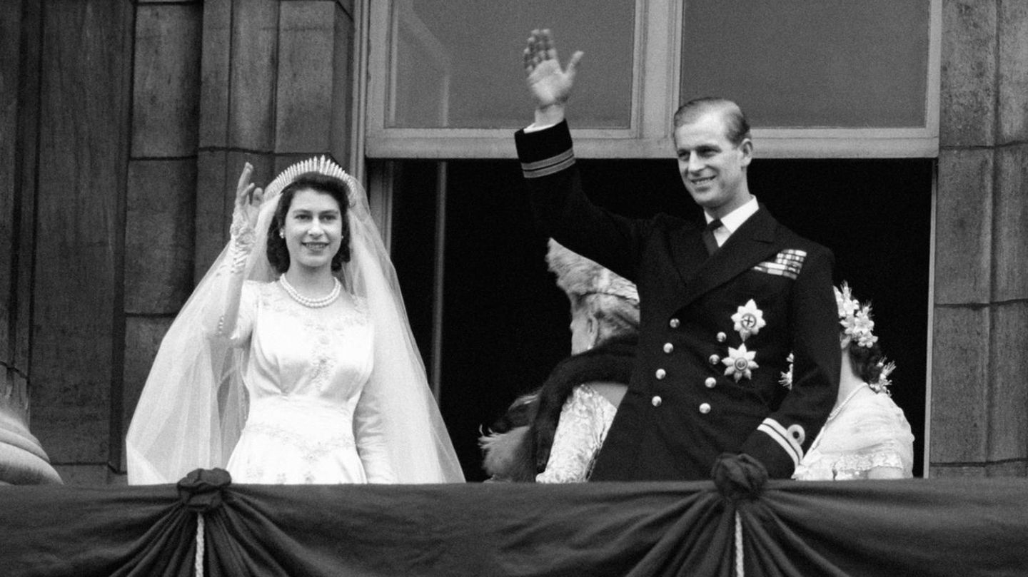 Queen Elizabeth II. & Prinz Philip: Corgi spielte bei Hochzeit vor 75 Jahren spezielle Rolle