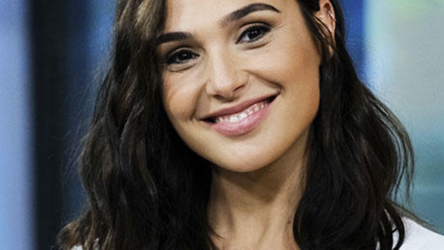 Alle Infos & News zu Gal Gadot - S. 2 | VIP.de