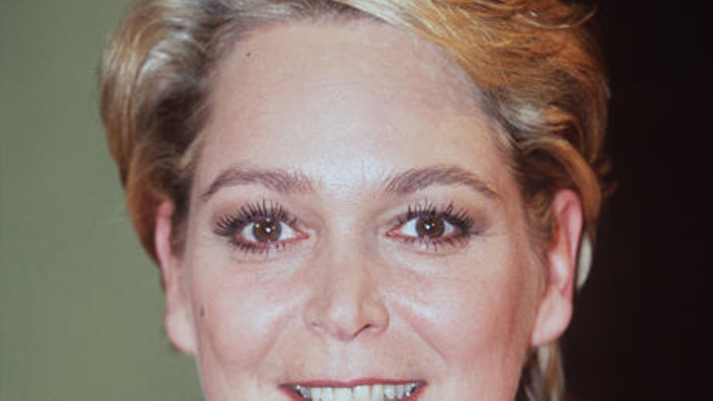 Alle Infos & News zu Ramona Leiß | VIP.de