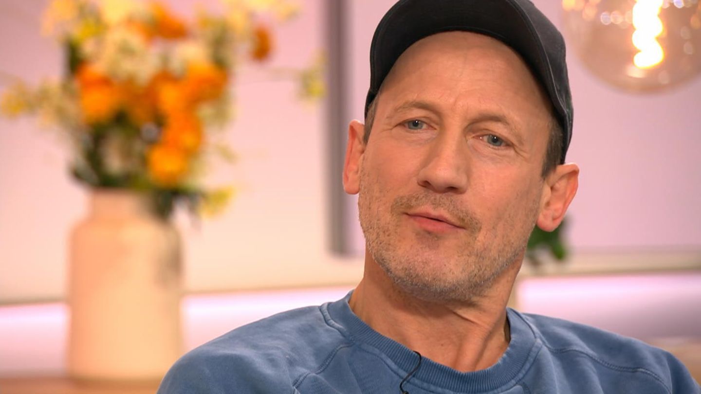 Liebe am Arbeitsplatz: Wotan Wilke-Möhring lernte seine neue Freundin ...