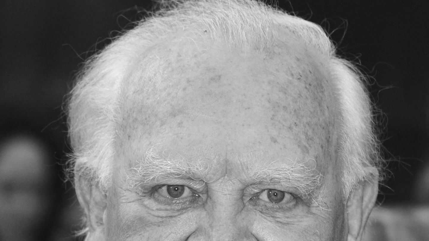 Joss Ackland: Joss Ackland: