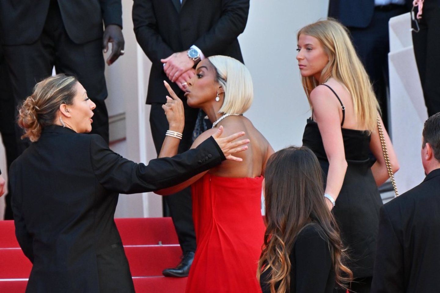 Kelly Rowland Bei Filmfestival In Cannes Sie Schimpft Mit