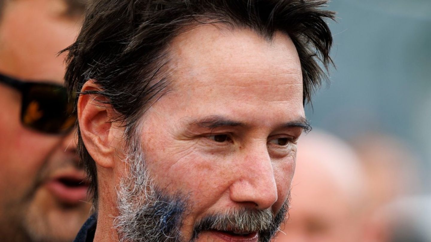 Hollywoodstar Keanu Reeves: Fast-Crash bei seinem Debüt als Rennfahrer